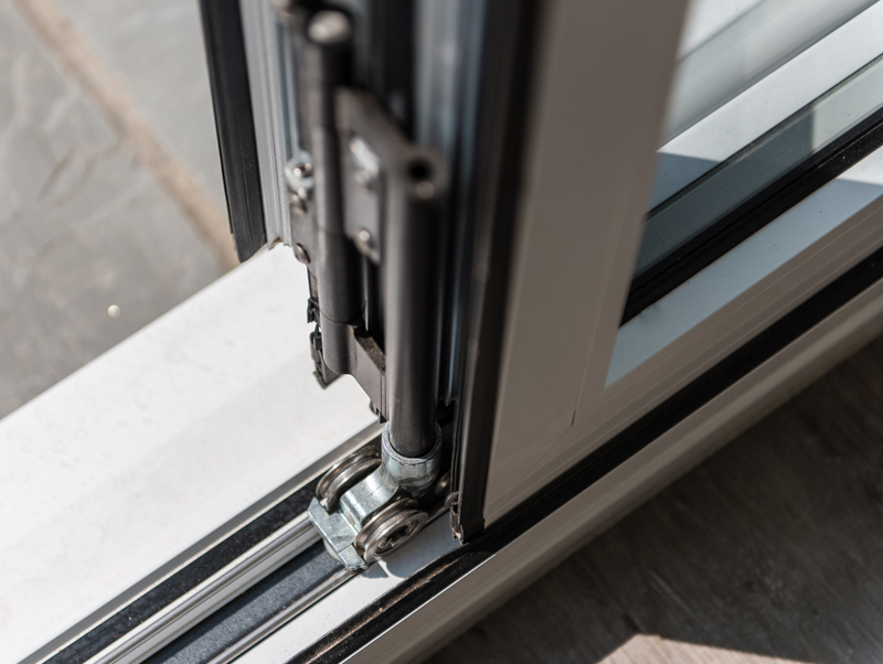 air-800-stainless-stell-rollers - Everglade Windows